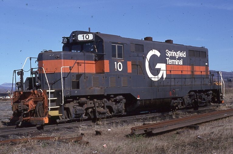 Springfield Terminal/Guilford GP7 10 at Pittsfield, Massachusetts slide. | eBay