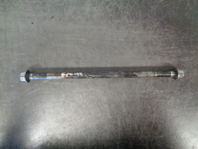 90 1990 Yamaha ZUMA CW50 CW 50 Motorcycle Body Front Axle Bolt Shaft | eBay