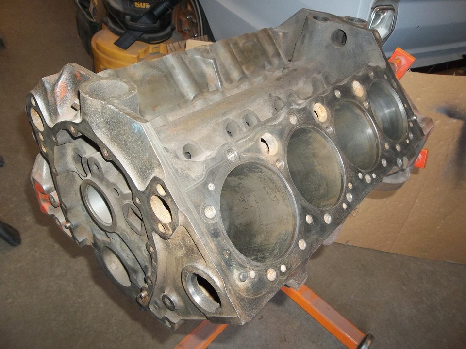 CHEVY 327 ENGINE BLOCK /STEEL CRANKSHAFT 4577 SBC | eBay