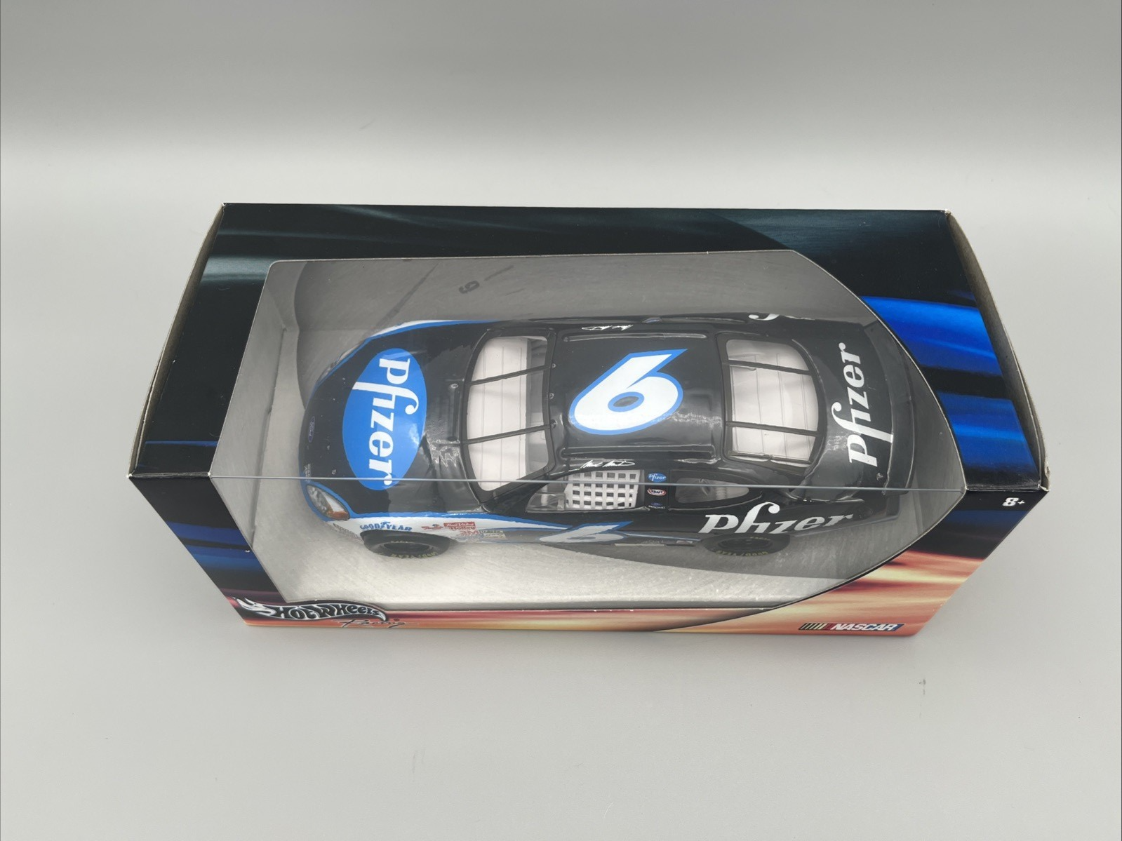 Nascar DieCast Mark Martin Pfizer #6 1999 Ford Taurus Collectible Car ...