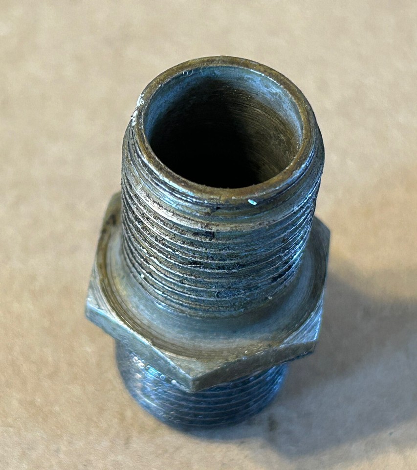 TX15099 - A Used Oil Filter Union For A Long 320, 350, 360, 445, 560 ...