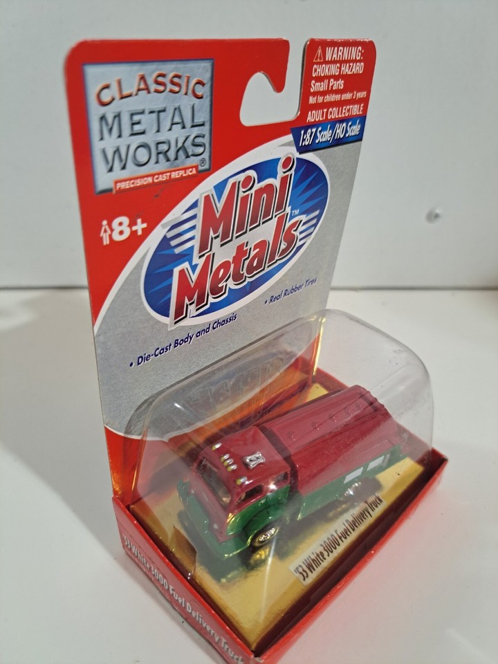 NIP CMW Mini Metals 30112 HO 1:87 Die Cast 1953 White 3000 Fuel ...