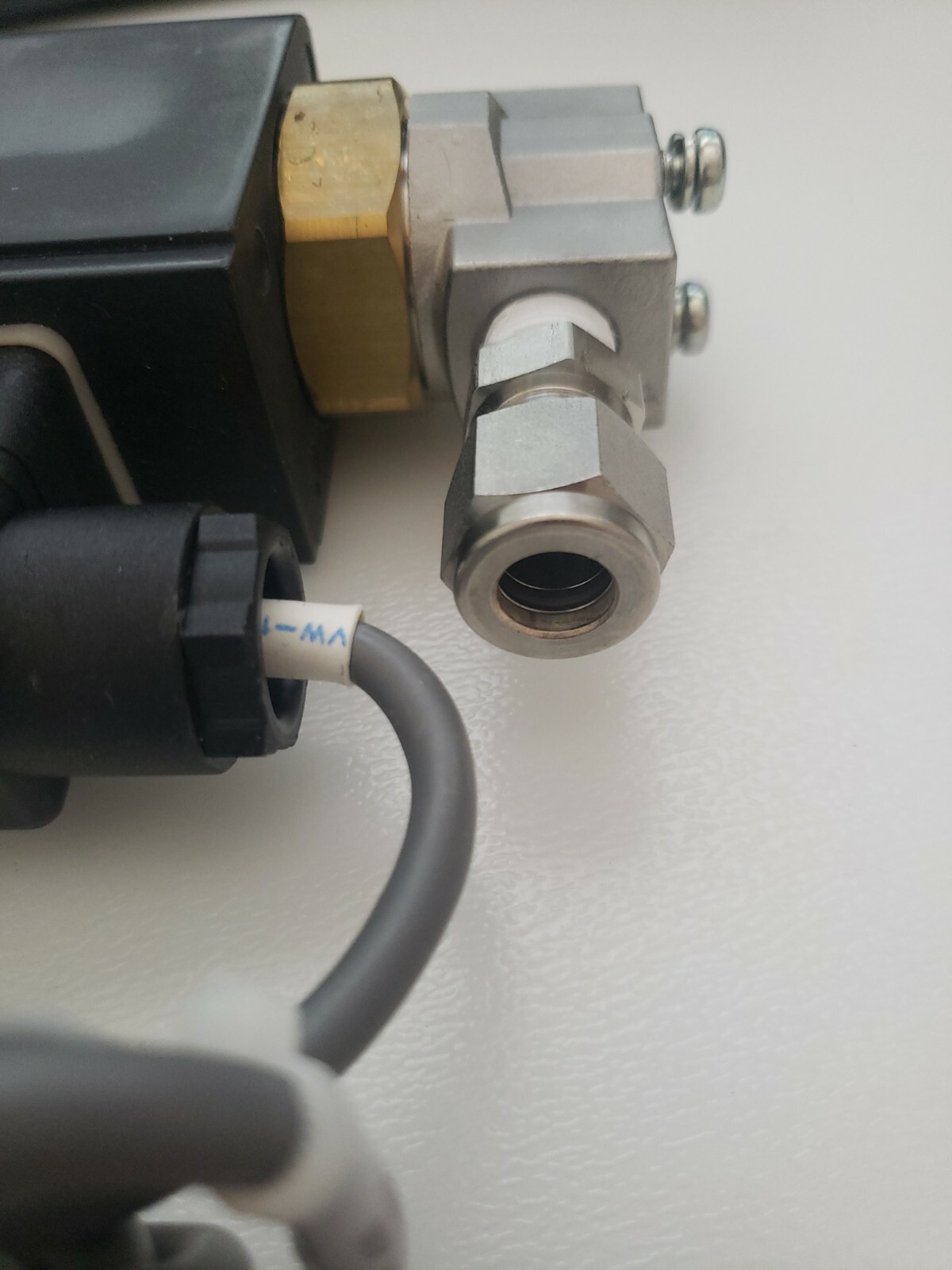 Edwards Vacuum CKD FWG51-8 Water Valve TMS Valve w/1.5M cable PT41-2V ...