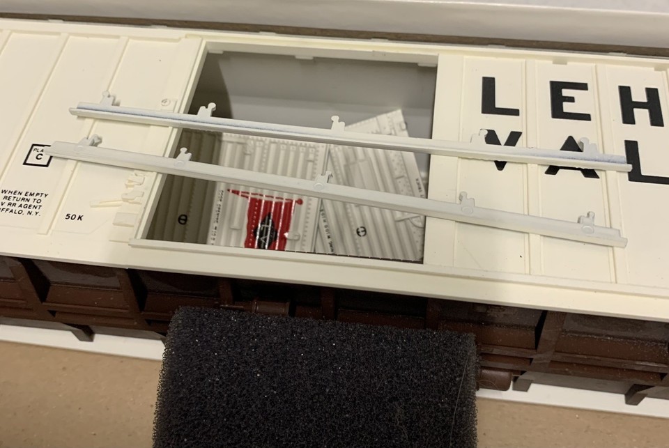 O Scale Weaver QC 50’ OB SD Boxcar Lehigh Valley #8260 O2921 | eBay