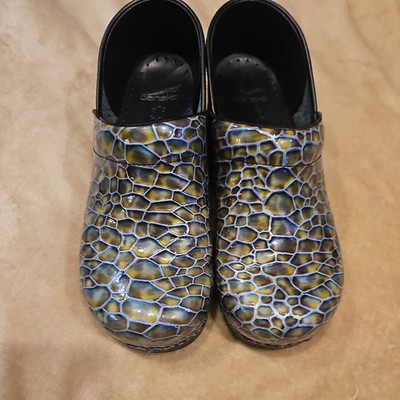 Dansko Clogs Professional Comfort Shoes Green Blue Black Snake Skin ...