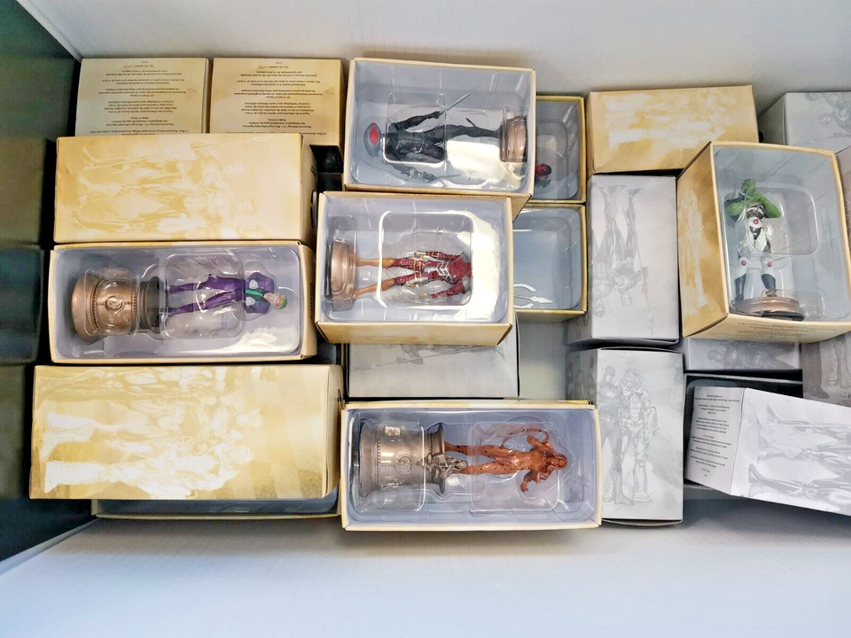 Eaglemoss DC Comic Collection SET 2 Chessboard and full 32 set pieces ...