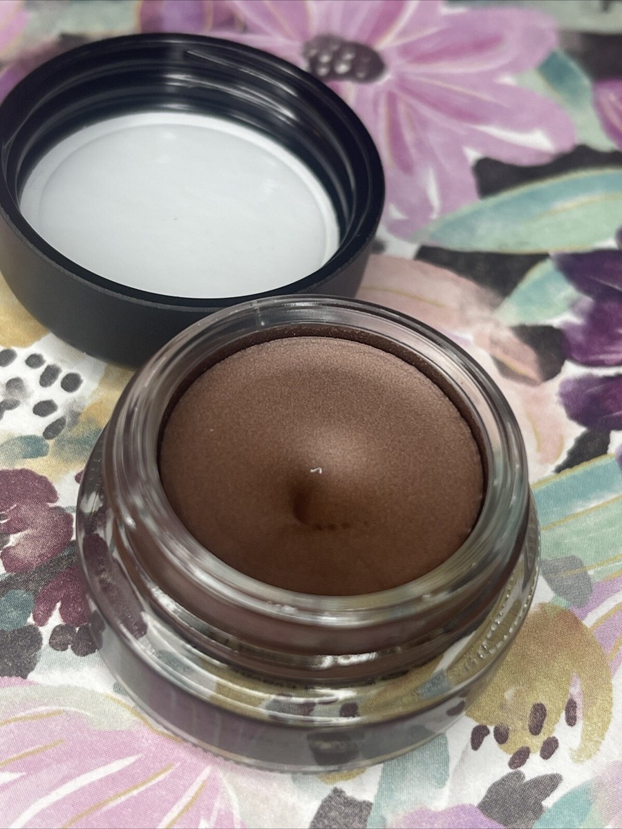 Mac Concrete Eyeshadow