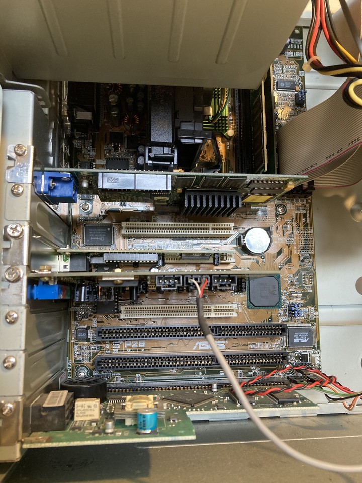 Vintage ASUS P2B Pentium II 256MB RAM 10GB HDD Slot Processor Windows ...