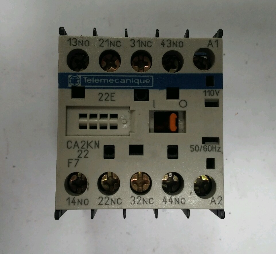 Telemecanique Control Relay (CA2KN22 F7) | eBay UK