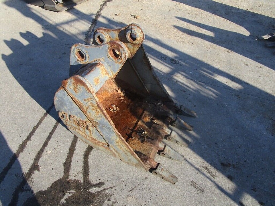 New Quest Excavator Bucket 24" Inch Wide 5 Tooth | eBay