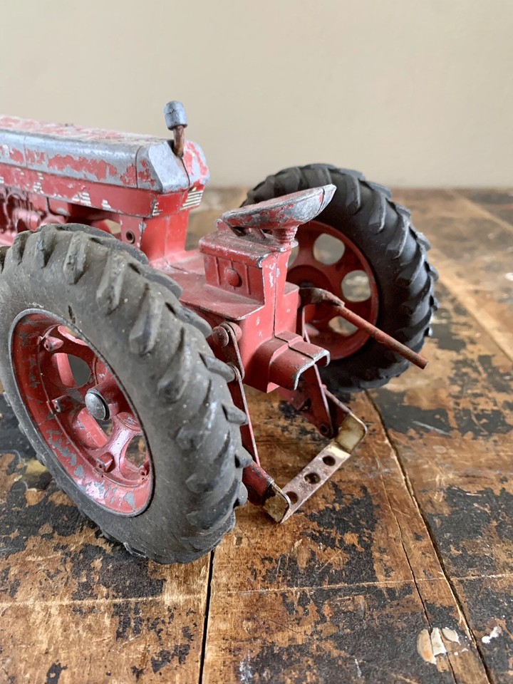Vintage 1/16 Original ETRL Farmall 560 Die cast Toy Tractor Model Made ...