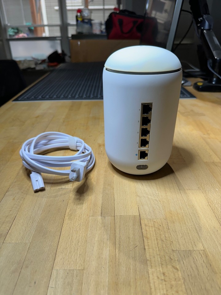 Ubiquiti UniFi Dream Machine (UDM-US) WiFi router | eBay