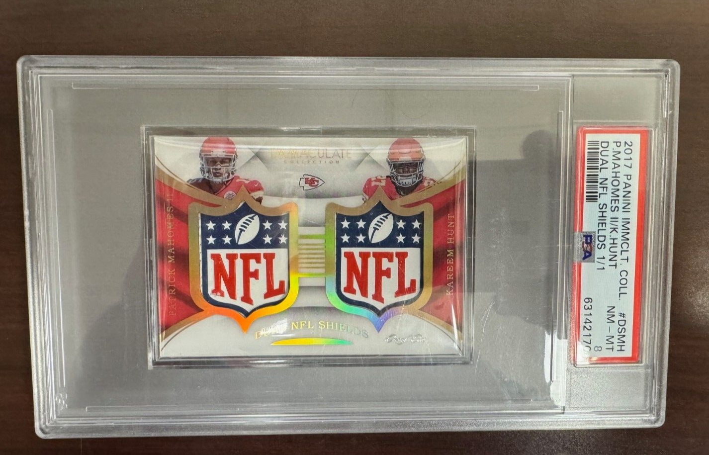 2017 PANINI IMMCLT COLL PATRICK MAHOMES & HUNT DUAL NFL SHIELD ROOKIE 1 ...