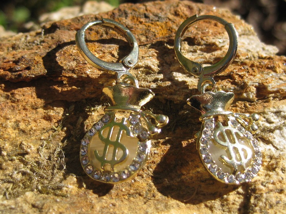 Metaphysical Secret Wealth Codes of the Mapungubwe spell Cast Earrings ...