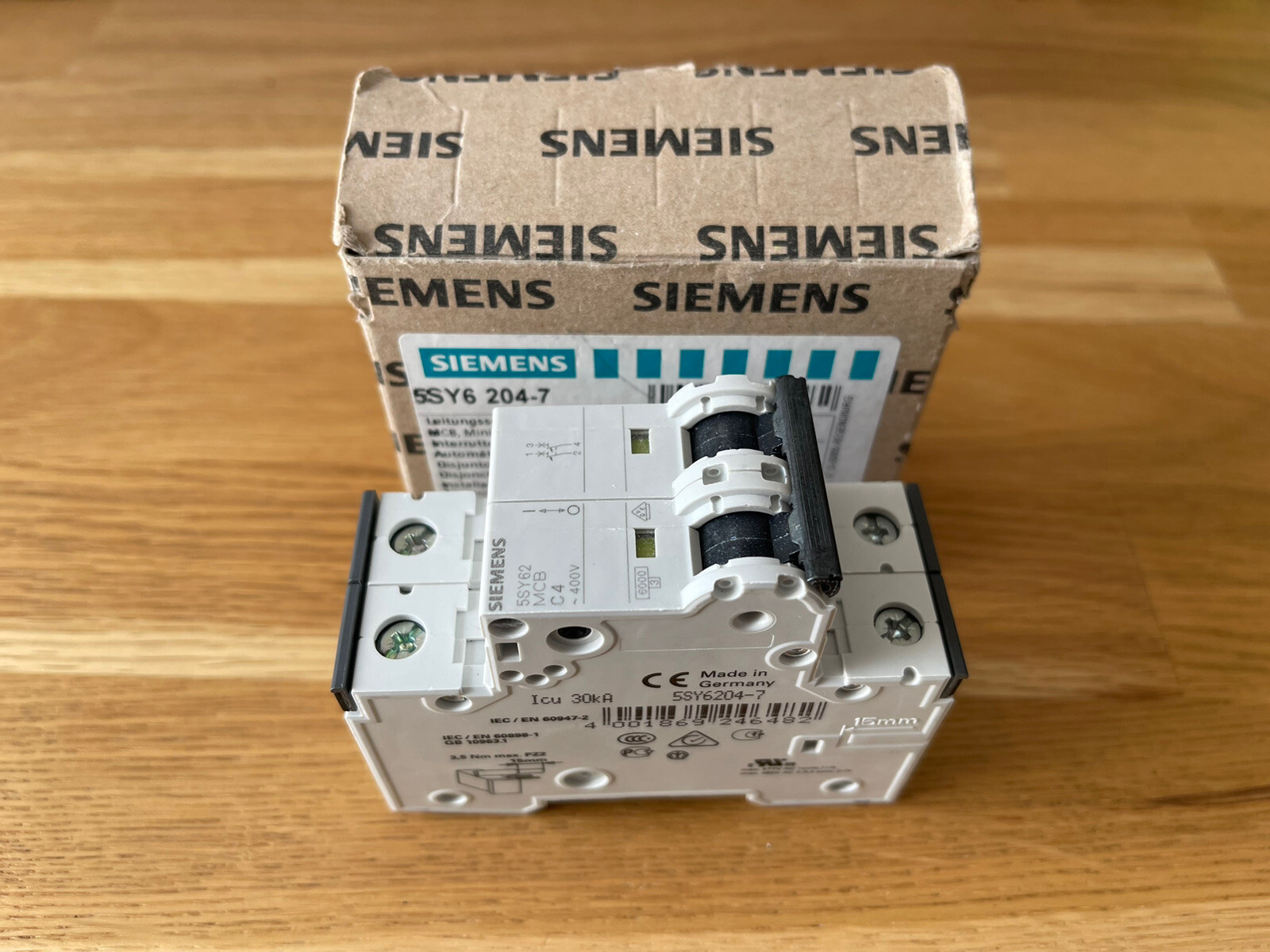 Siemens LS-Schalter 2-polig 5SY6204-7 Leitungsschutzschalter MCB C4 ...