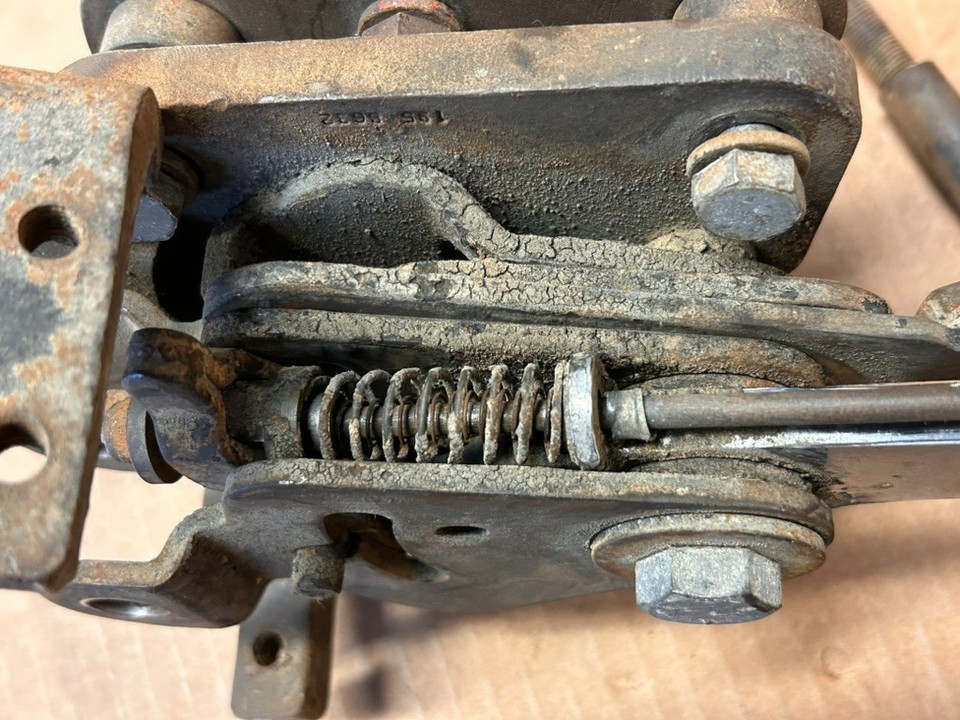 Hurst Ram Rod 4 speed Inline Shifter w/ A Body Mopar Bracket | eBay