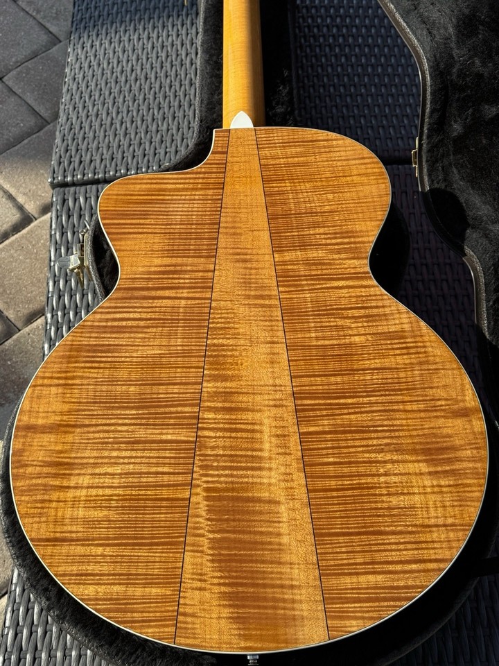 Taylor 615CE Jumbo A+A+A+ Flame Maple, 2002 acoustic / electric guitar ...