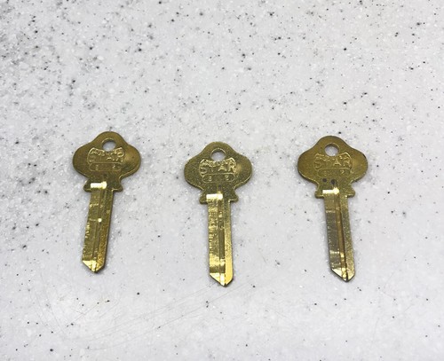 Vintage Set Of 3 Star Keys 6CO1 | eBay