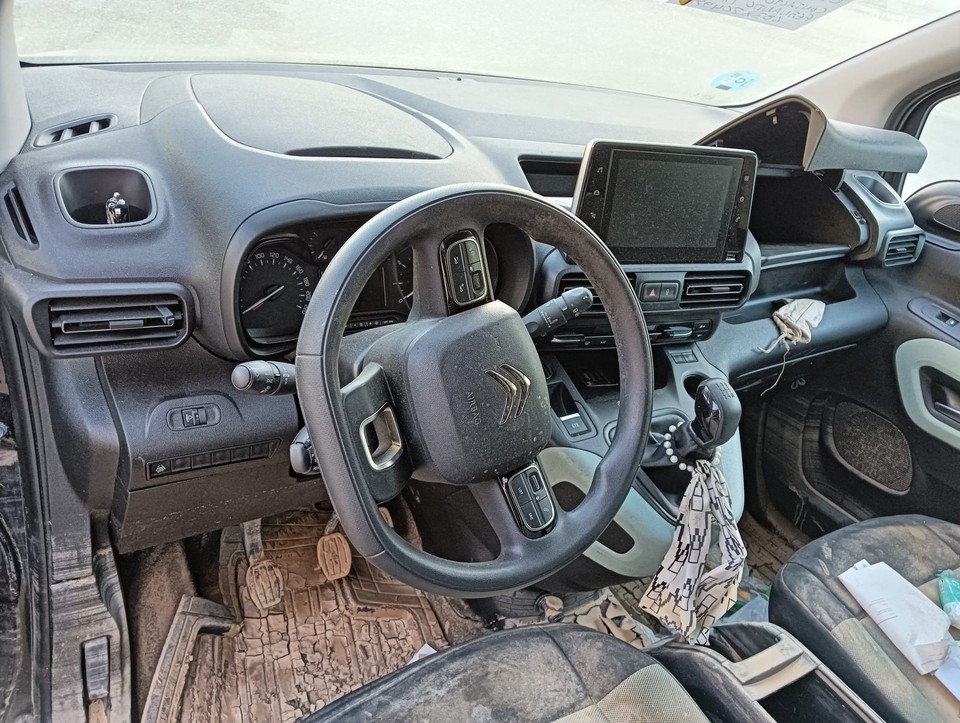 9820343480 LEFT FRONT WINDSHIELD WIPER ARM / 9839408980 / 1975420 FOR ...
