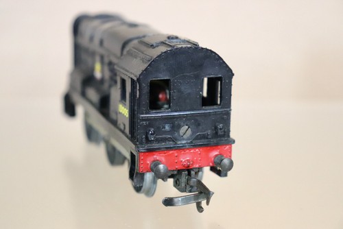 TRIANG R152 BR BLACK 0-6-0 CLASS 08 DIESEL SHUNTER LOCOMOTIVE 13005 ...