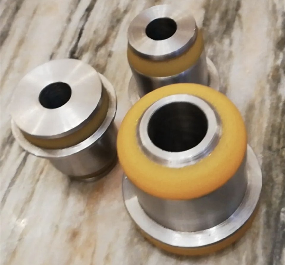 Hummer H3 Front Differential Bushings Set (3) Long Life Soft Polyurethane