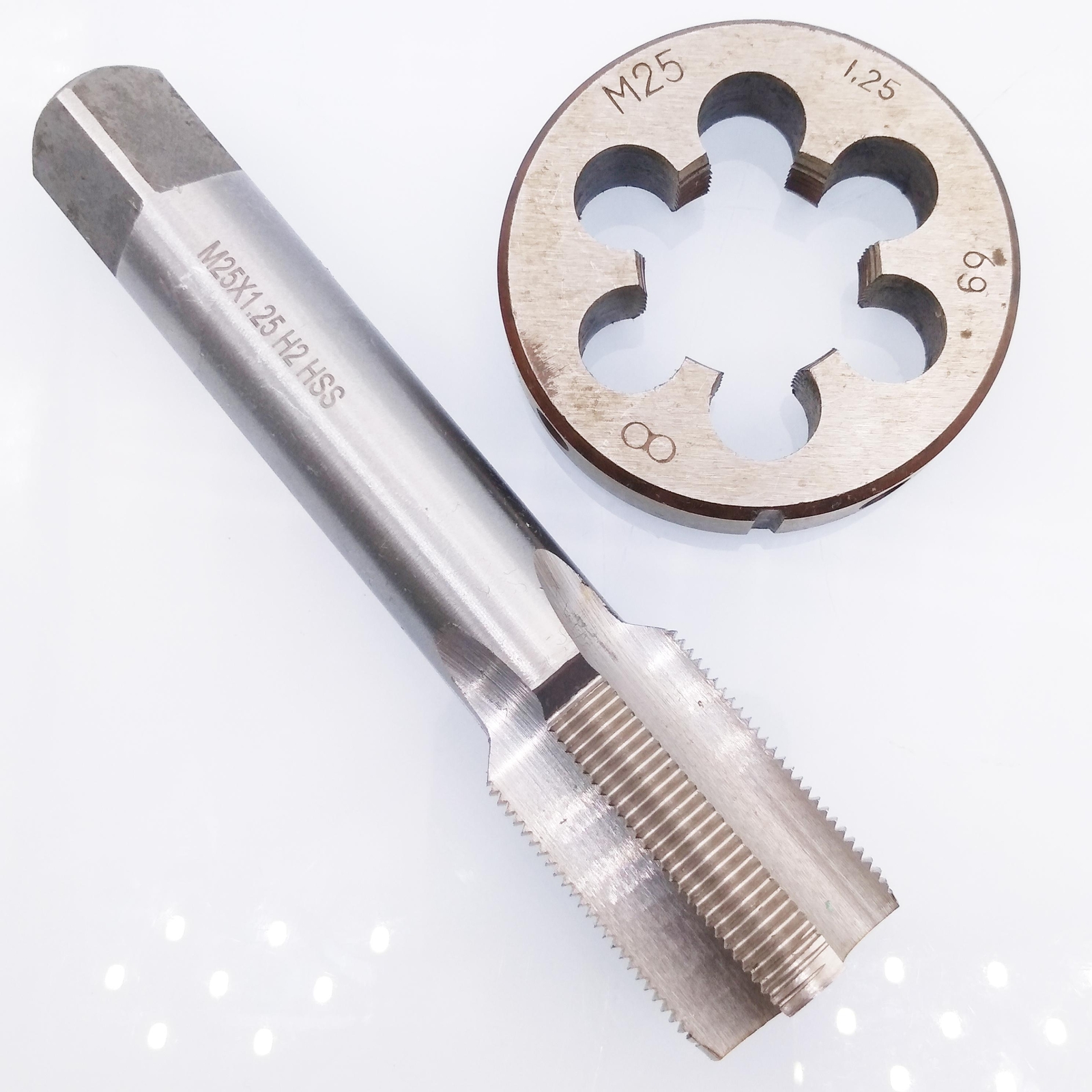 US Stock HSS M25 x 1.25mm Tap & M25 x 1.25mm Die Metric Thread Right ...