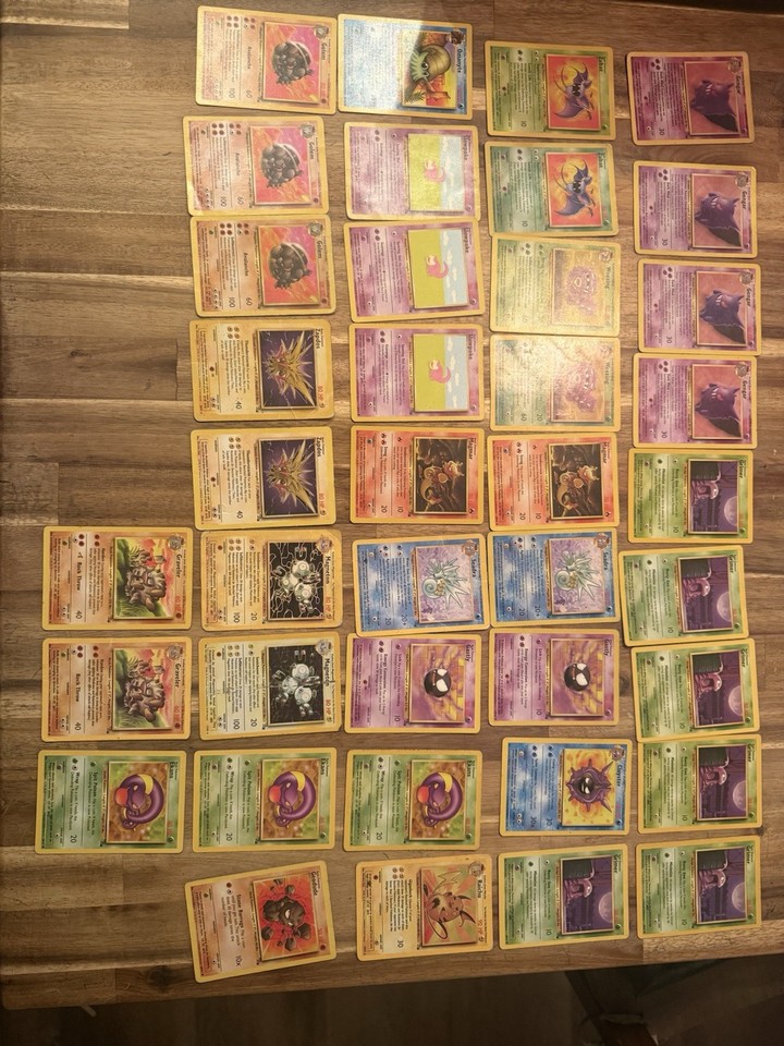 About 300 Pokémon TCG Vintage Mixed Lot Wizards Base, Jungle, Rocket ...