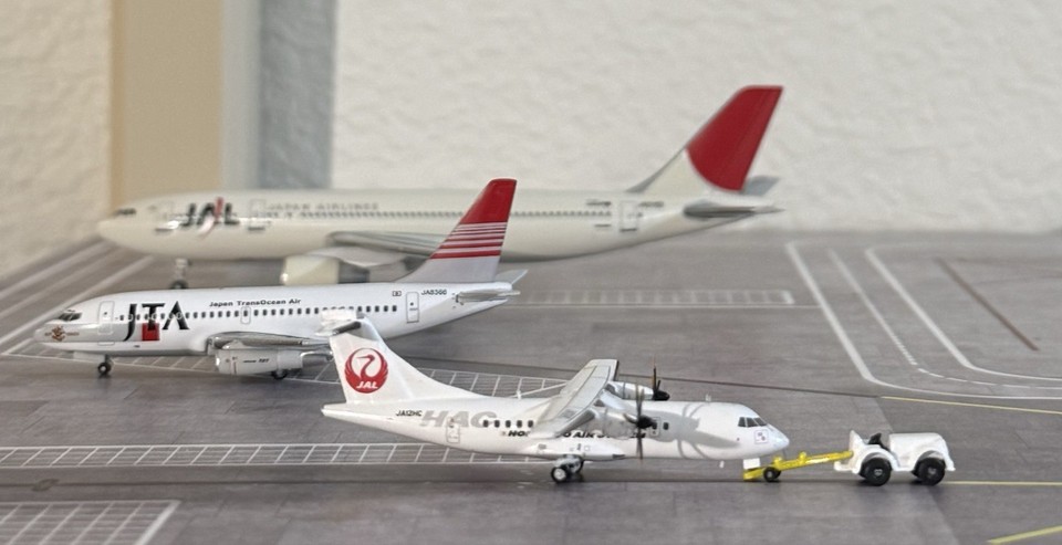 Japan Air Commuter JAL ATR42-600 JA07JC Diecast Aircraft Model 1:400 JC ...