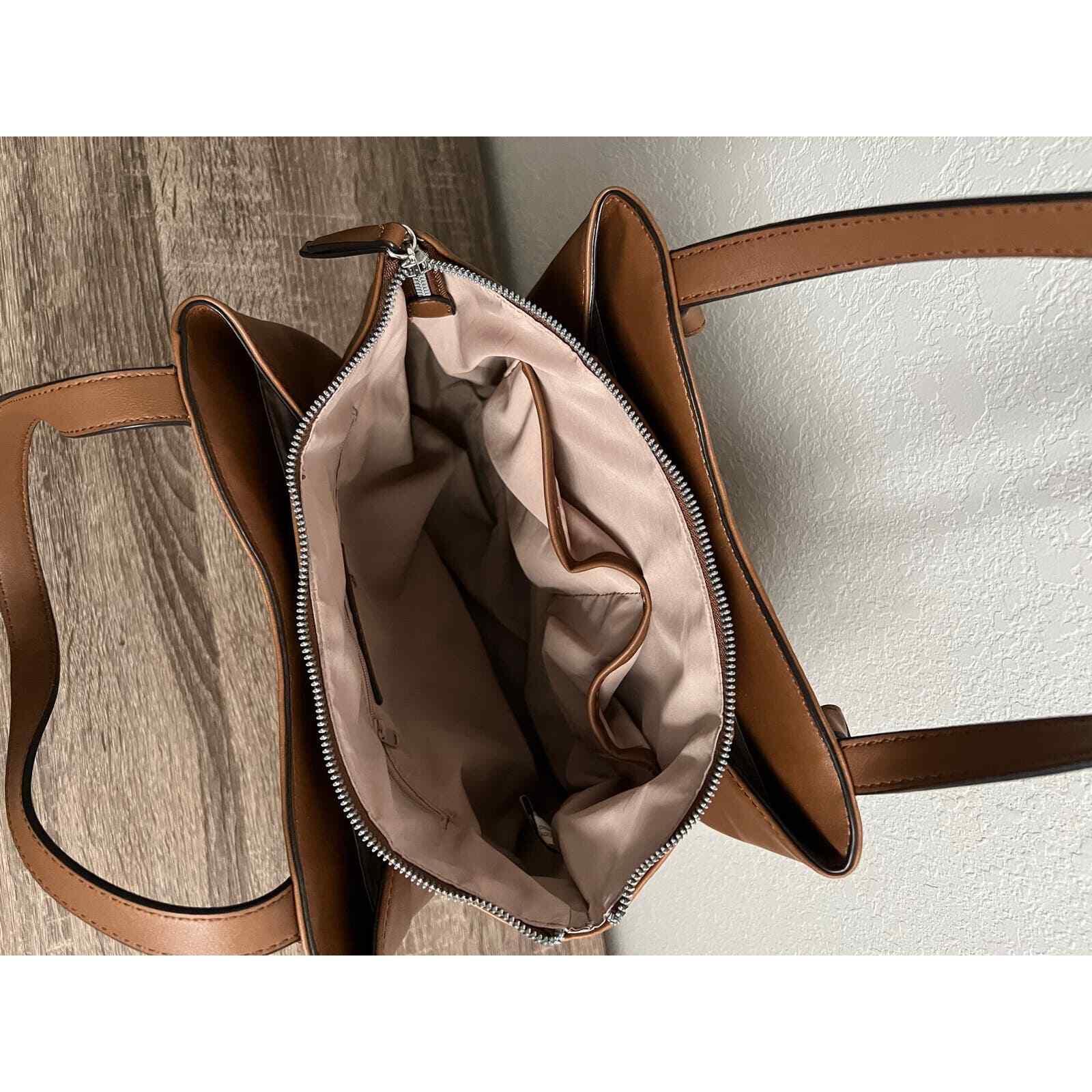 Nine West Carmel shoulder bag Zipper and 2 compartments | eBay