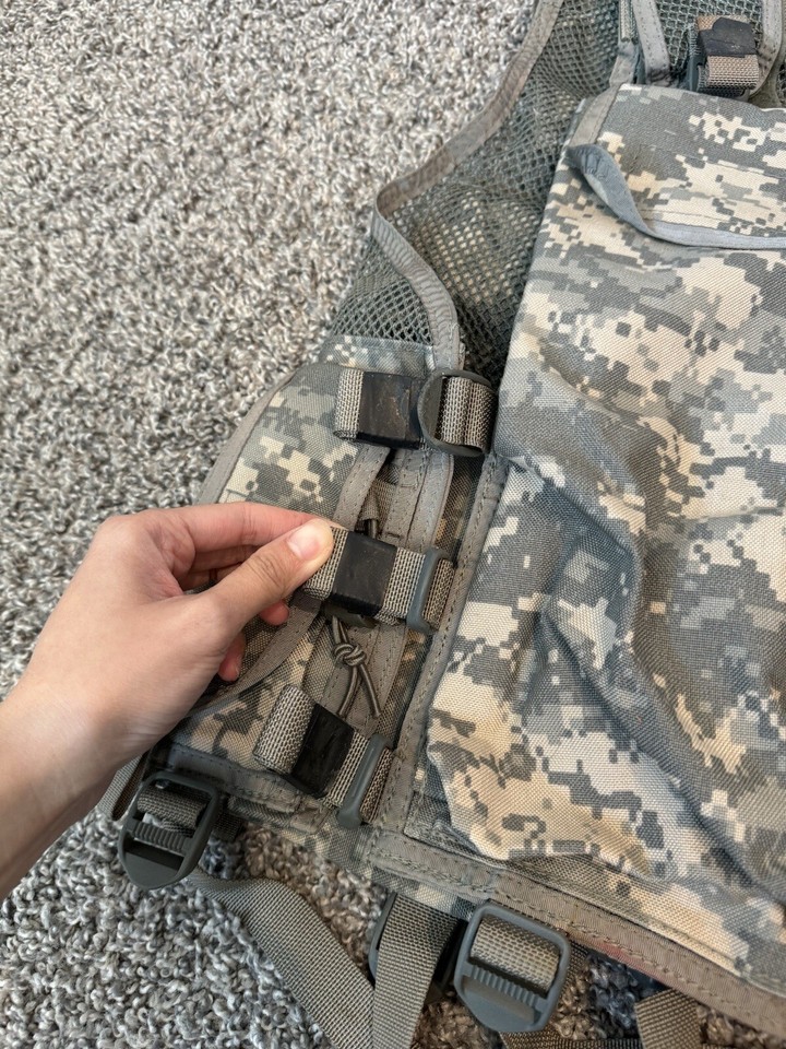 US Army Tactical Tailor ACU Load Bearing TAC Vest Assault Panel ...