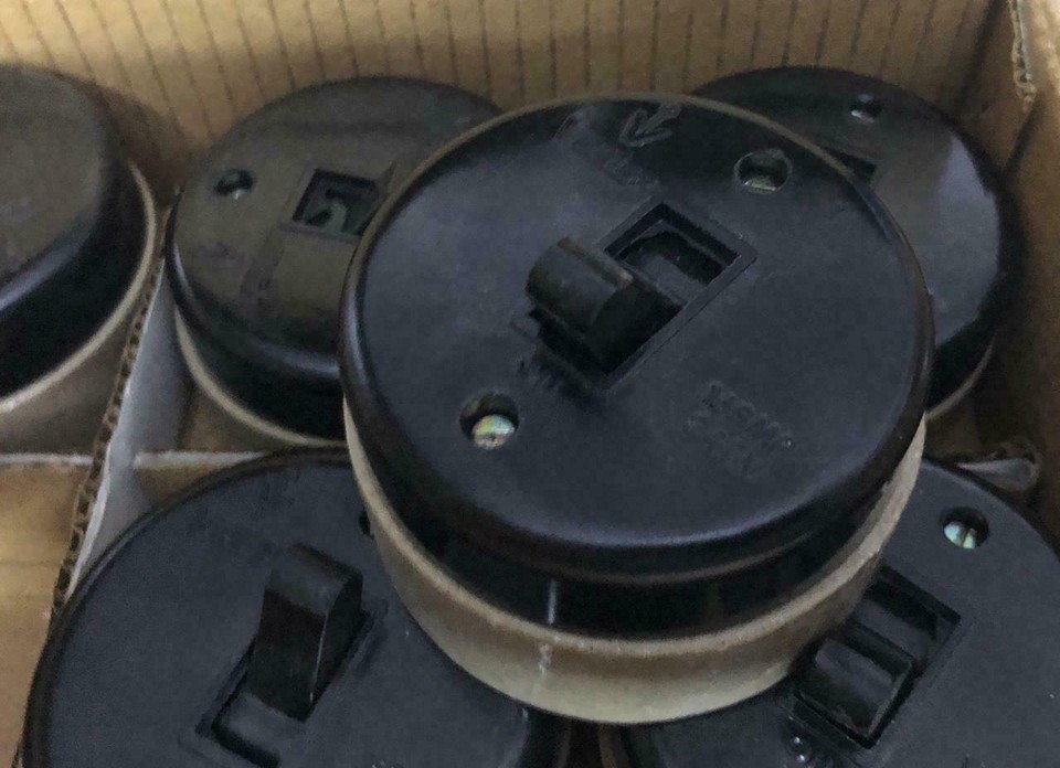 Vitreous Ceramic Porcelain Bakelite Electric Switch 16 amp 240 V x 6 ...