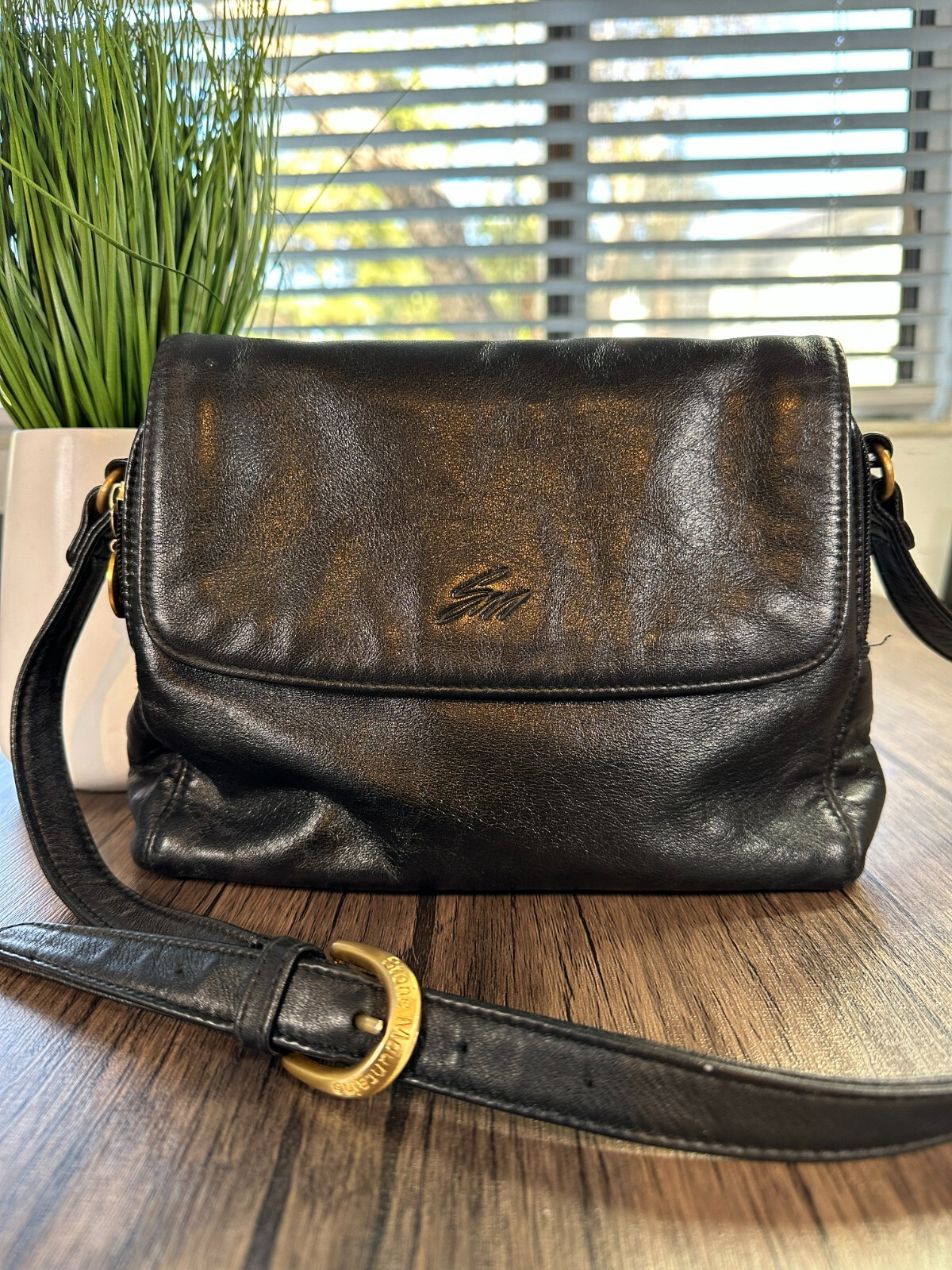 Stone Mountain Black Leather Shoulder Bag Classic Sty… - Gem