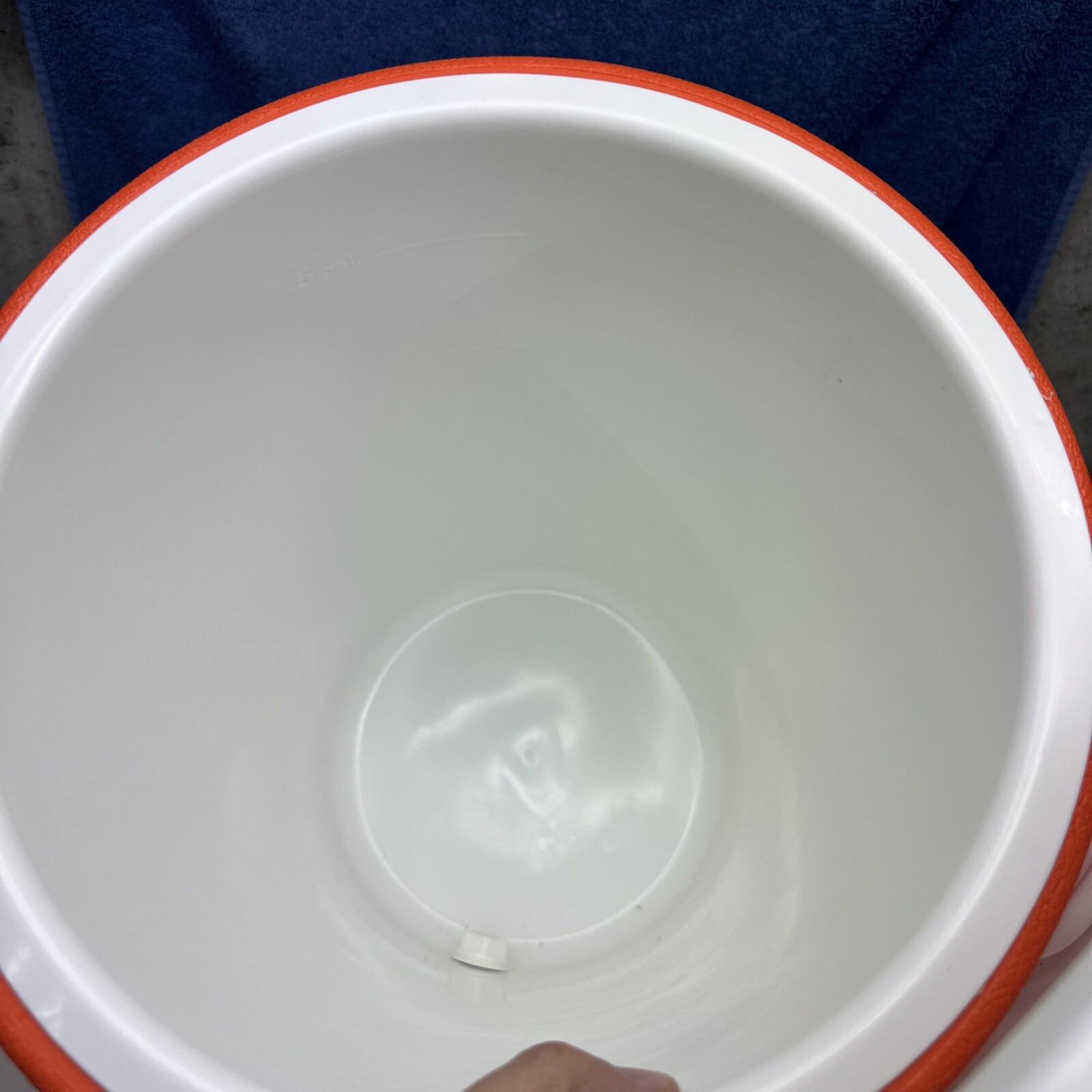 NEW TITO’S HANDMADE VODKA 5 GALLON IGLOO WATER COOLER | eBay