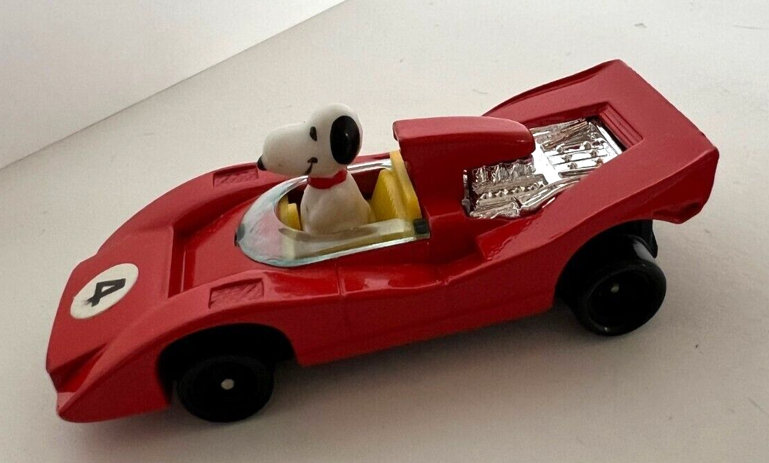 Aviva Peanuts Mini Diecast Snoopy in Red Racer Car Asst#2030 #C2 UFS | eBay