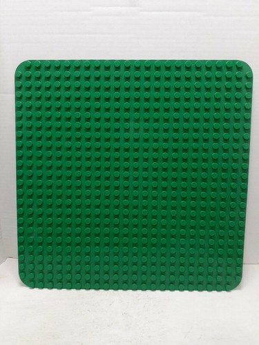 LEGO Duplo Large Baseplate / Baseboard, Green, 24 x 24 Studs, 15" x 15 ...