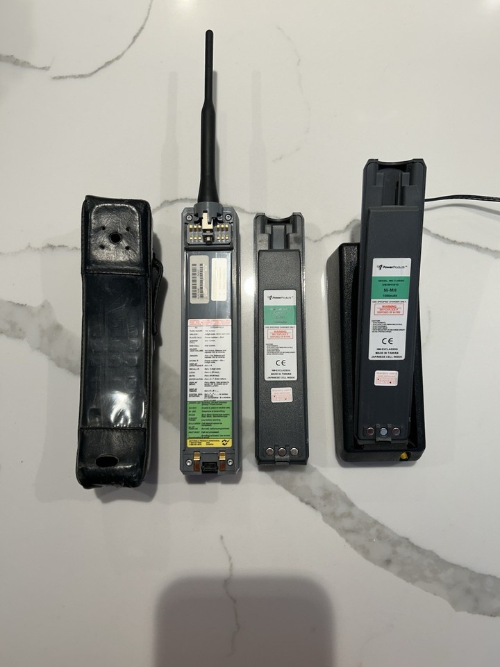 Vintage Motorola Cellular One Ultra Classic Brick Portable Cell Phone 8 ...
