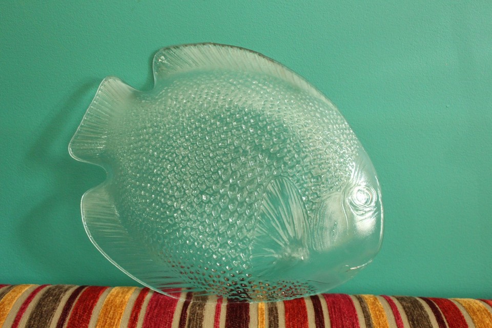 Vintage Arcoroc Poisson Fish Shaped Textured Clear Glass Serving Dinner ...