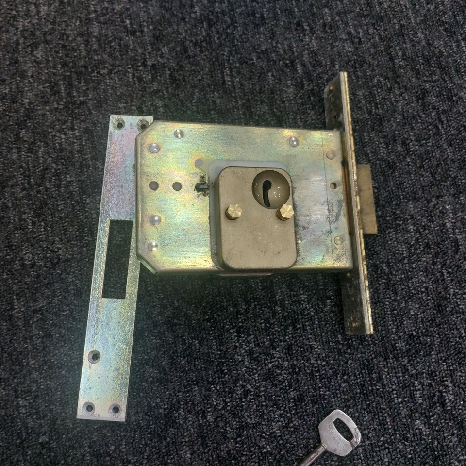 Chubb Custodial prison pass door lock *key C/W escutcheons (Ref 2 ...