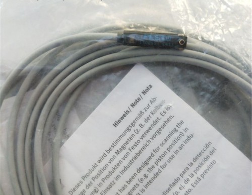 FESTO SME-8-K-LED-24 150855 Proximity Switch 1PC SME8KLED24 New In Box ...