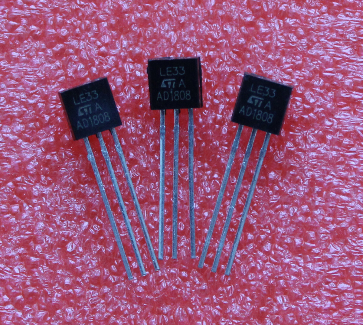 10pcs LE33ACZ LE33A LE33 Integrated Circuit IC TO-92 | eBay