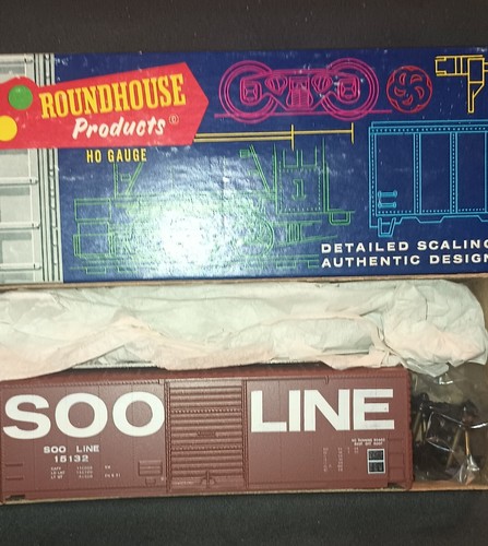 HO Roundhouse Soo Line 40ft PS-1 Modern Single Slide Door Box Car ...