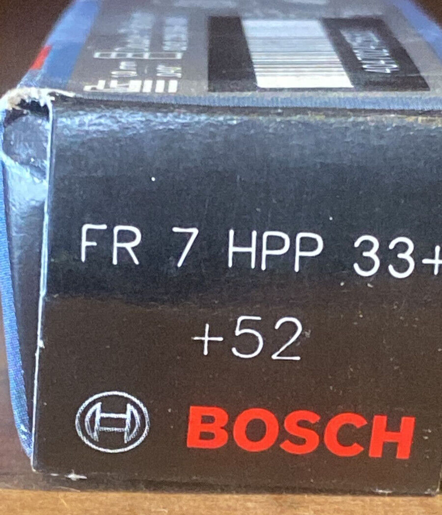 Bosch Platinum Plus Spark Plug - (Box of 4) - FR7HPP33 - Fits Audi, VW ...