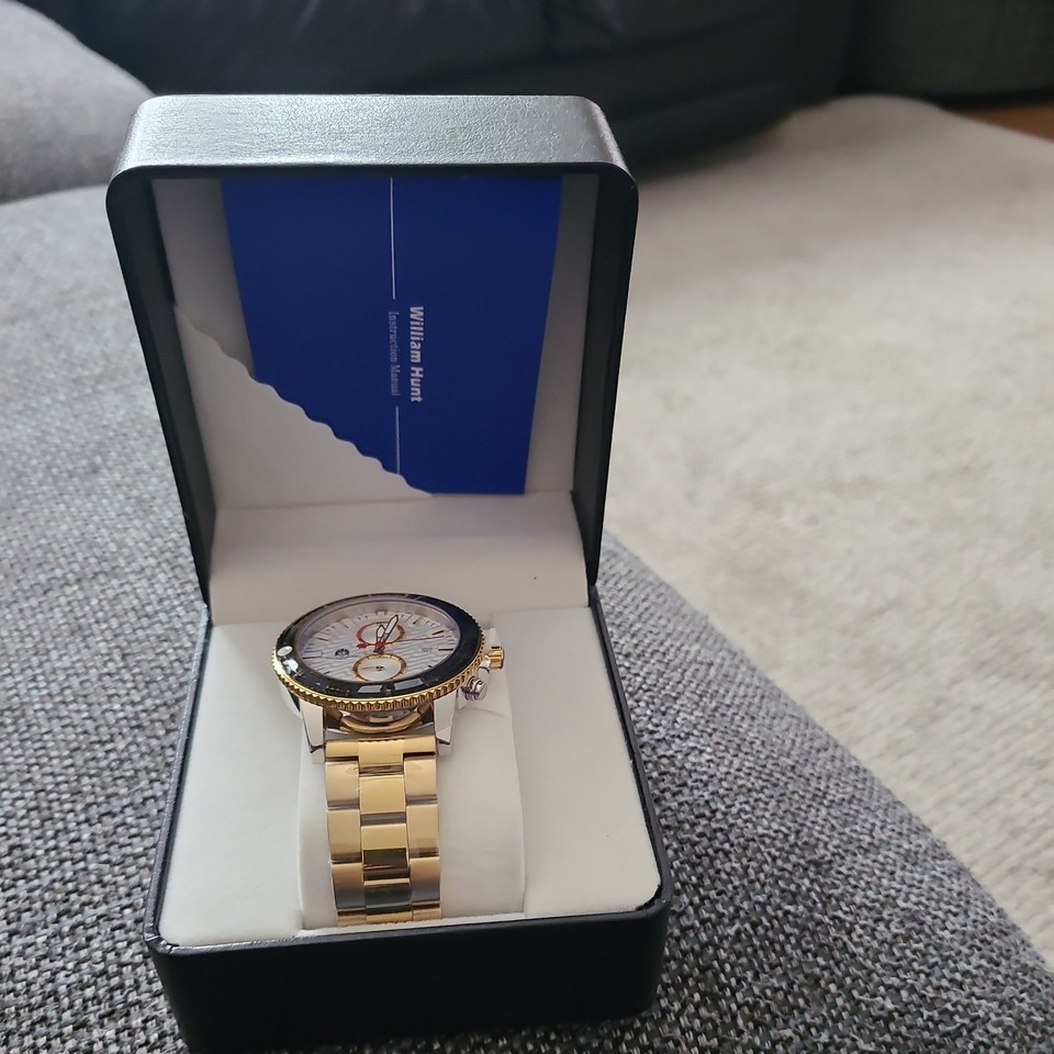 WILLIAM HUNT Mens Watch - 44mm Face, Quartz Movement..Stunning. | eBay UK