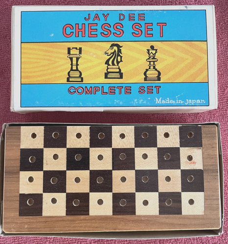 Chess Set Mini Foldable Wood Board-Insert Pegs to Holes- JAY DEE ...