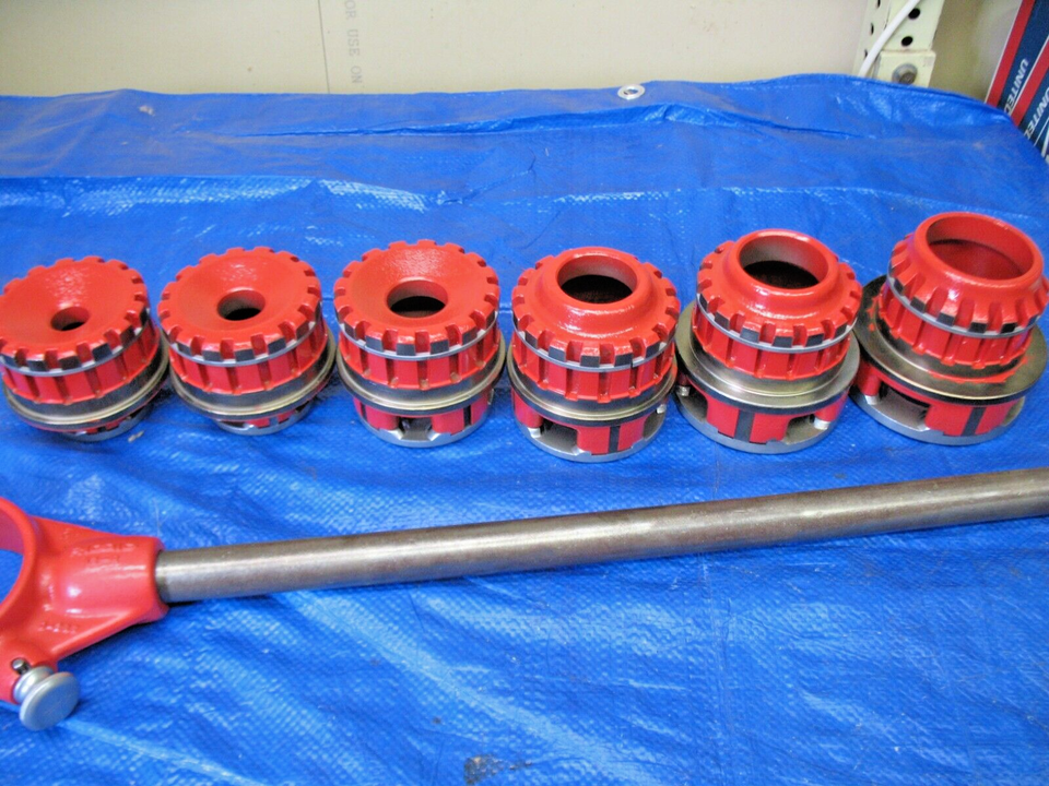 Ridgid 12R Pipe Threader Set 1/2 to 2" NPT with Ratchet and Handle ...