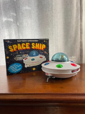 VINTAGE BATTERY OPERATED SPACE SHIP X711 | eBay