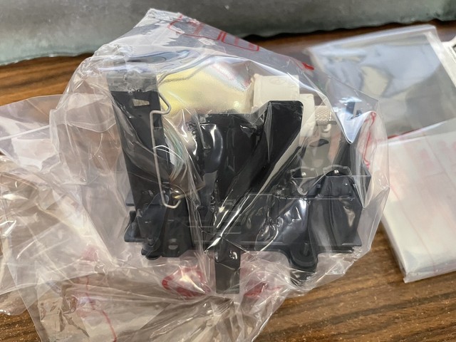 Projector Lamp for Hitachi DT01411 OEM Bulb With Housing 180 Day for ...