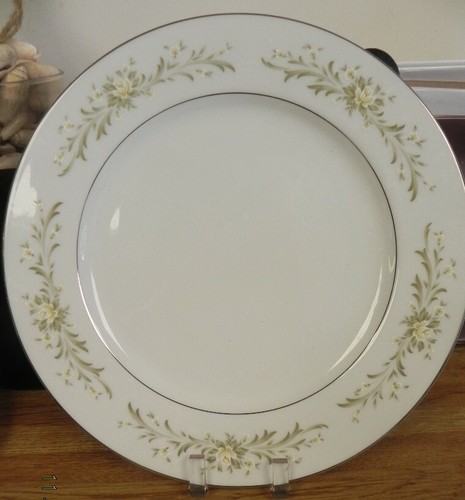 GRACE RHAPSODY FINE CHINA 10.25 INCH DINNER PLATE...GREEN AND YELLOW ...