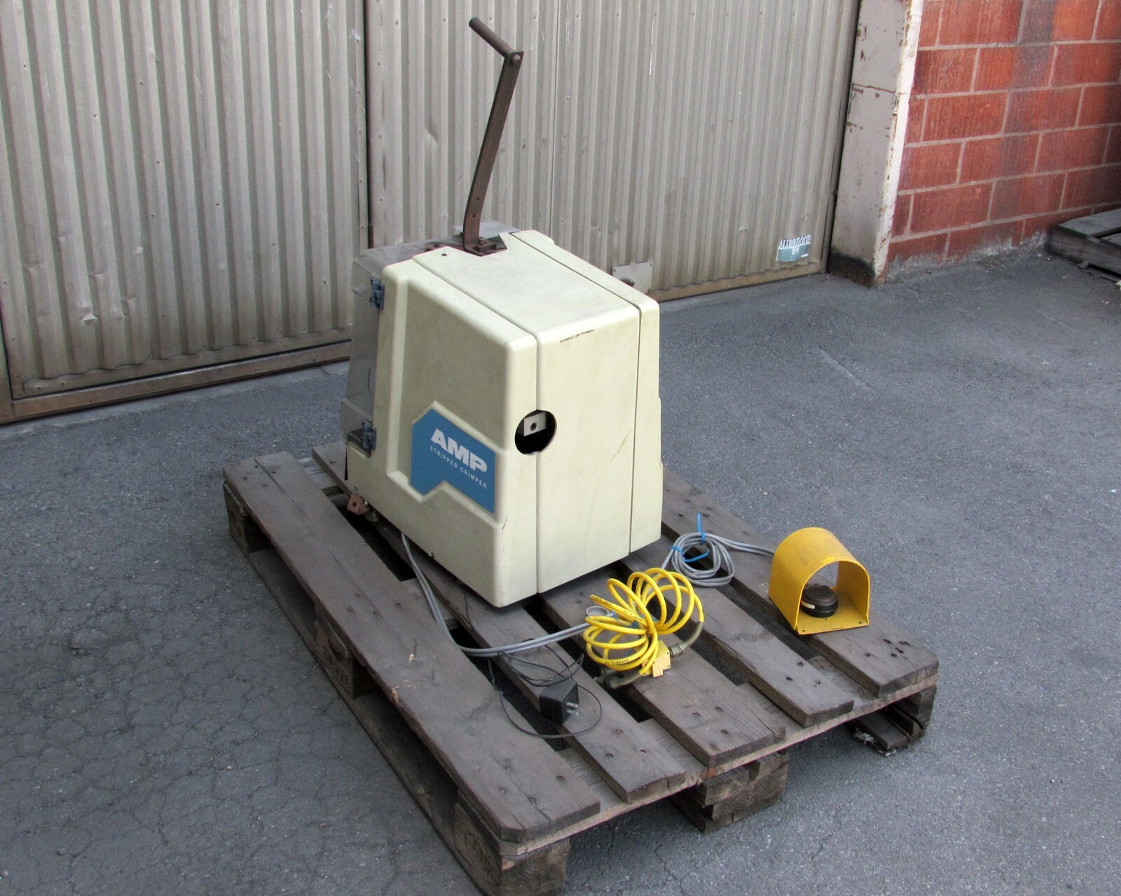 AMP 854040-3-y Stripper Crimper Machine for Connector Pins / Contacts ...