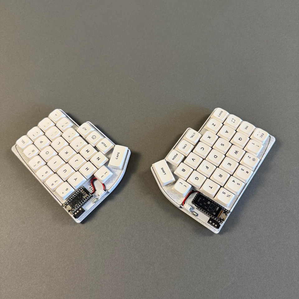 Lily58 Wireless Low Profile Split Keyboard (Choc v2, BLE, Hot Swappable ...